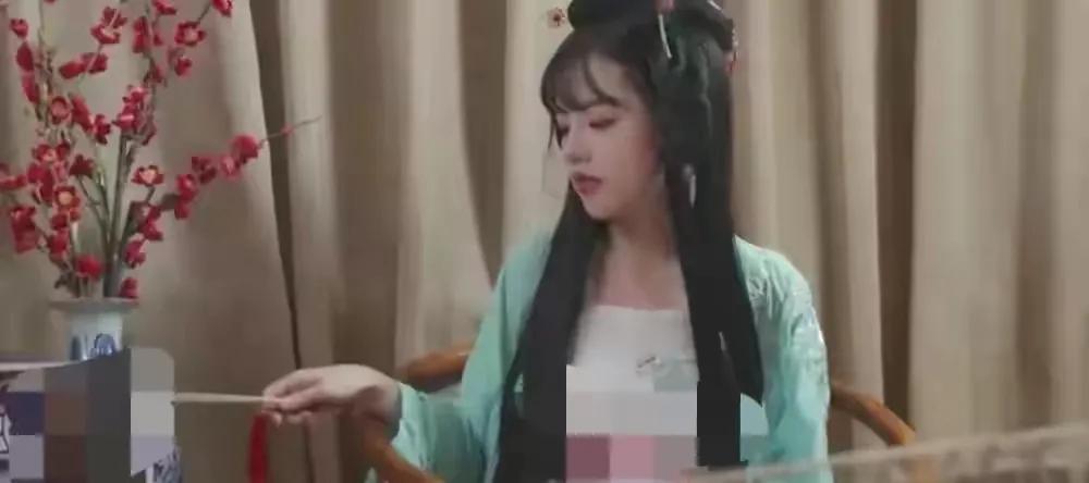 A 19-year-old new goddess "Pan Tiantian" works by Doudou is banned. Is ...