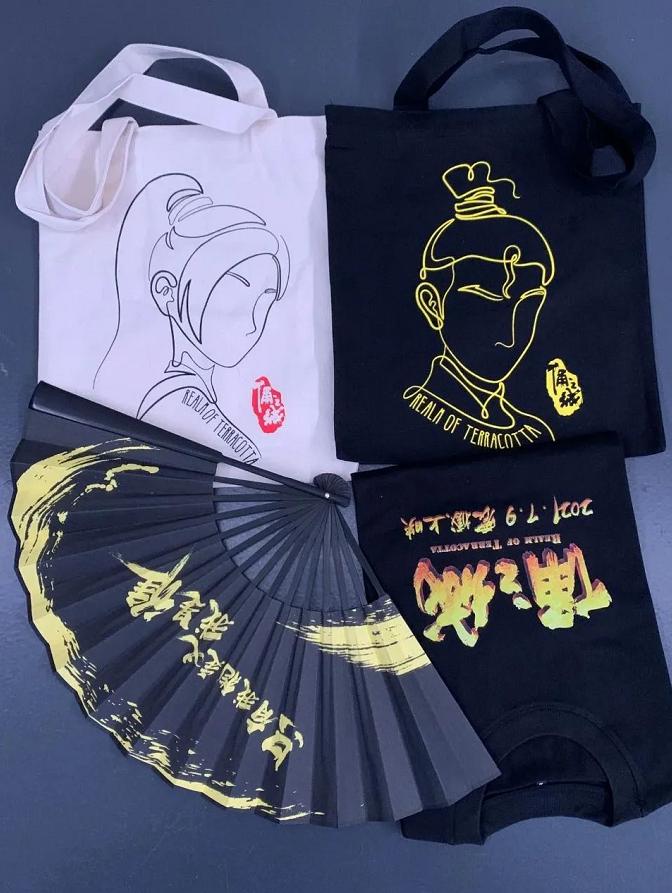 Five years of sharpening swords to show the "Fantasy Underground World ...