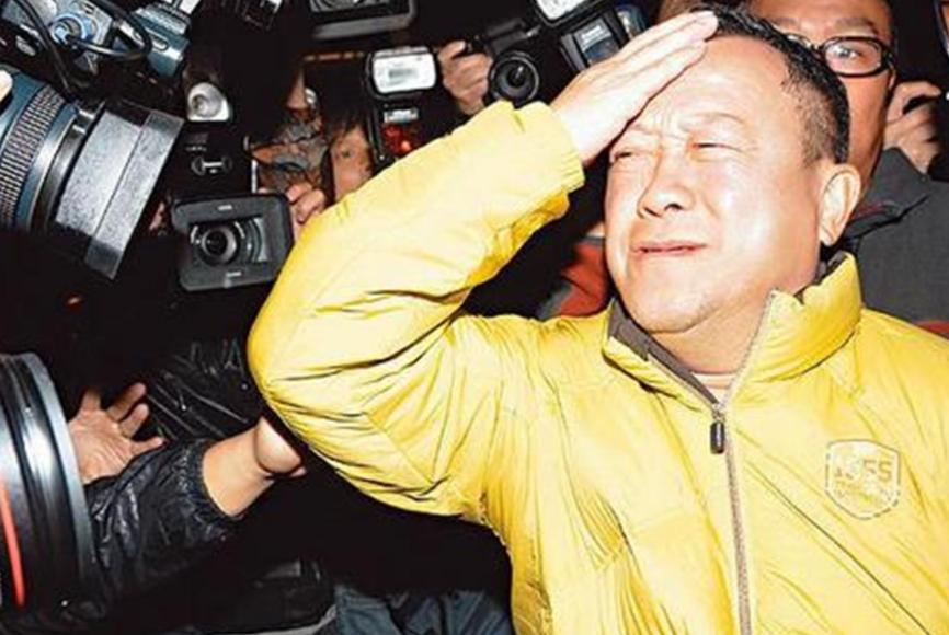 In 2001, Zeng Zhiwei was violently stitched with 29 stitches. Deng Guangrong didn't dare to ...