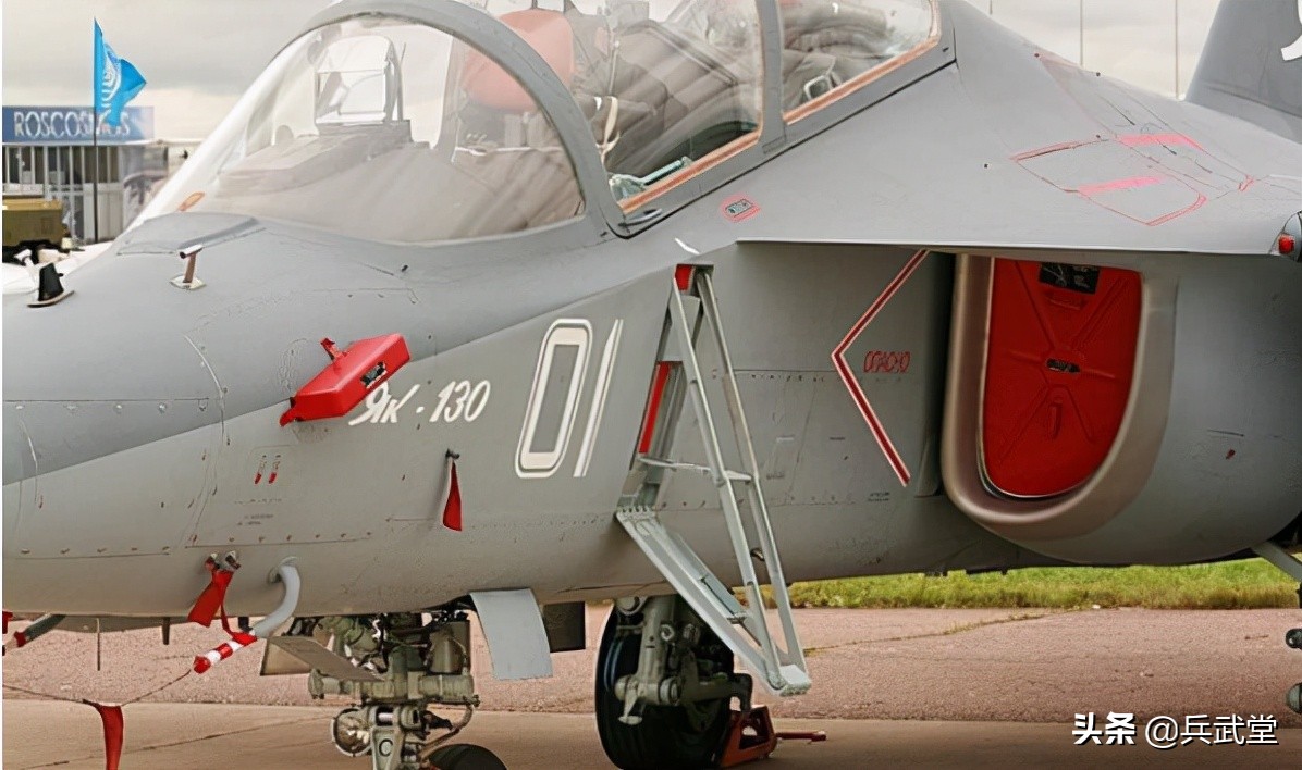 How do the J-20 pilots get off the plane?The J-20 has no built-in ...