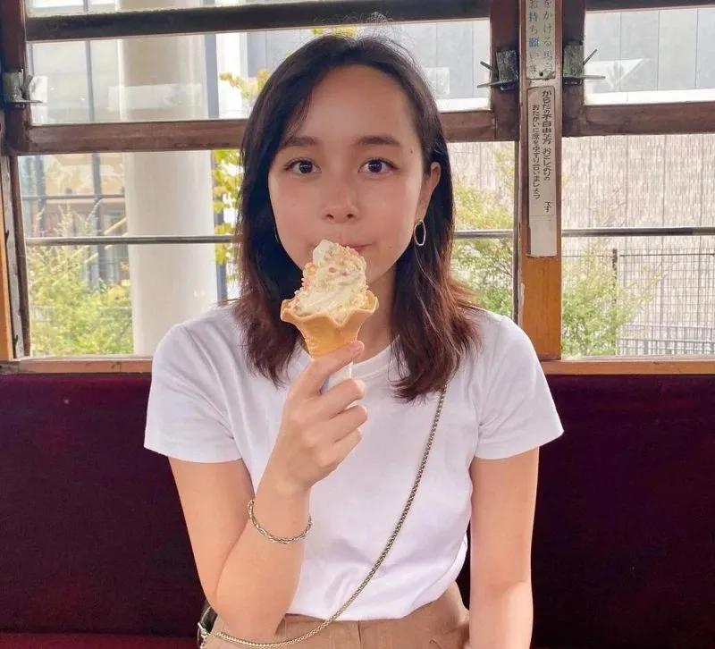 There are women with long tongues!25-year-old island-nation mixed-race ...