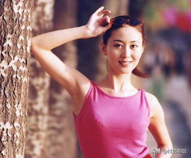 "Naked Model" Zhang Xiaoyu, searched 930,000 times a day, what happened ...