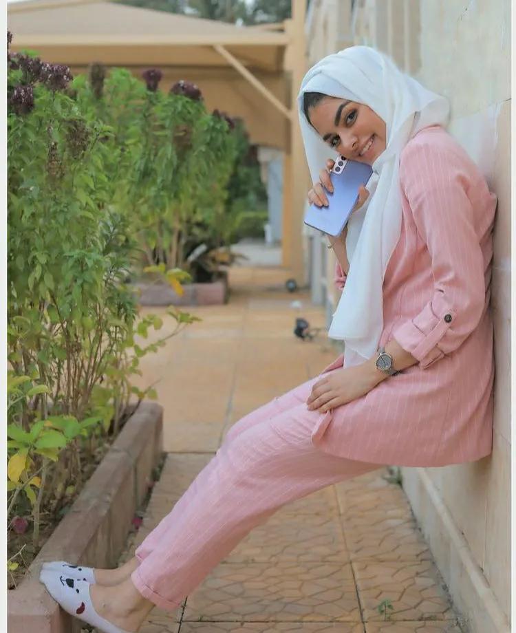 8 female Rappers create "new hip hop" in the Middle East - iMedia