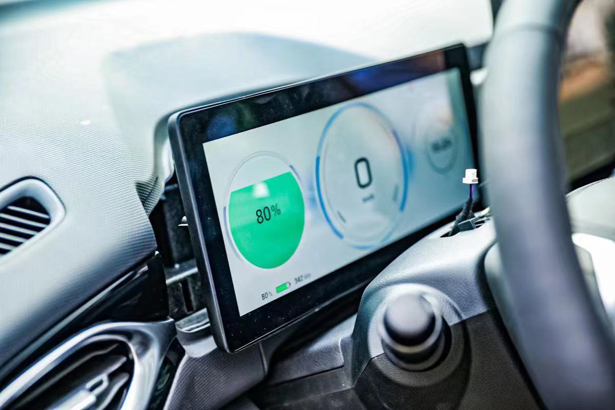 GAC Ion demonstrates AION V super fast charging technology on site for ...