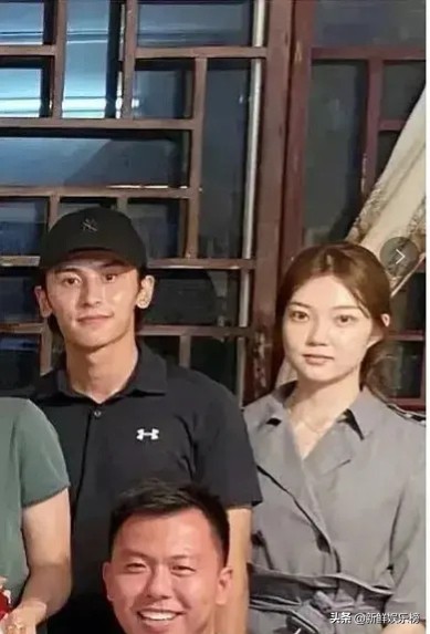 Zhang Zhehan's girlfriend revealed that his girlfriend is a small model ...