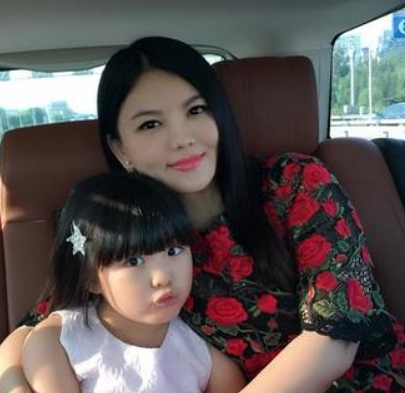 After the Xinjiang Cotton Incident, Eason Chan lost 60 million yuan, and Wang Shiling's backed ...