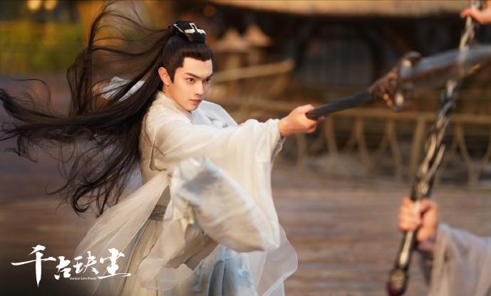 Following the explosion of "Thirty Only", Li Zefeng and Zhang Yue ...