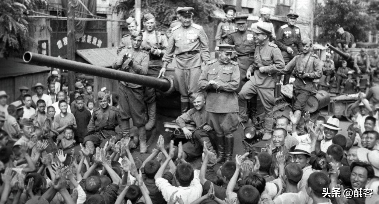 The famous star of World War II is like a cloud. Why is Zhukov the ...