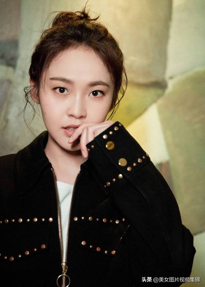 Zhang Jianing Sexy Photo Album - iNEWS