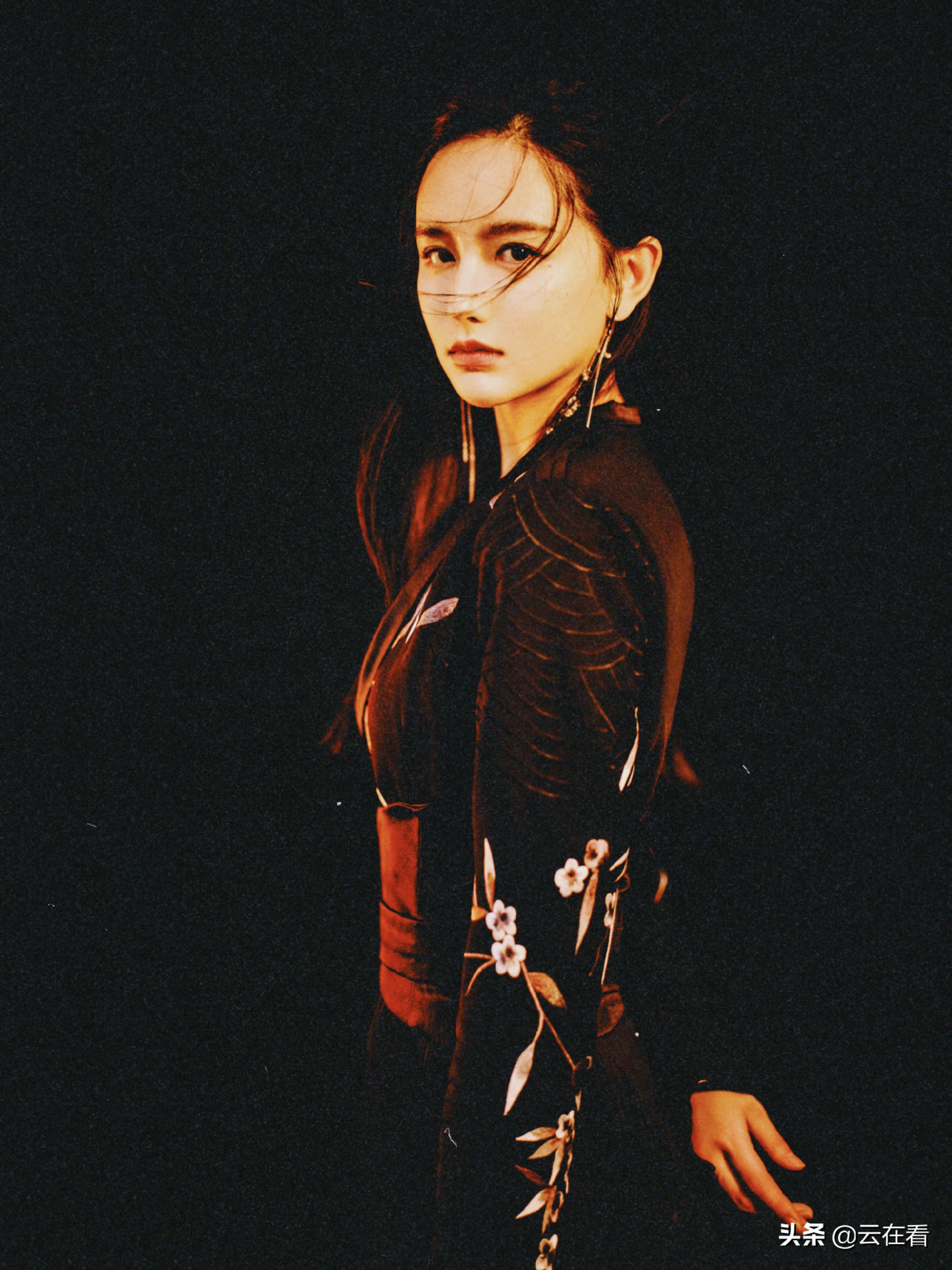 Beauty net celebrity Nan Sheng charming photo appreciation, beautiful ...