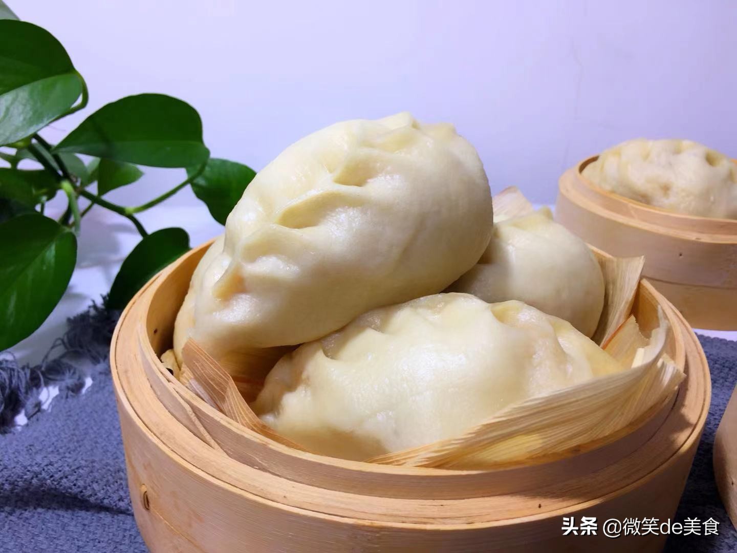 Donkey meat buns are delicious and delicious. The soup is full of juice ...