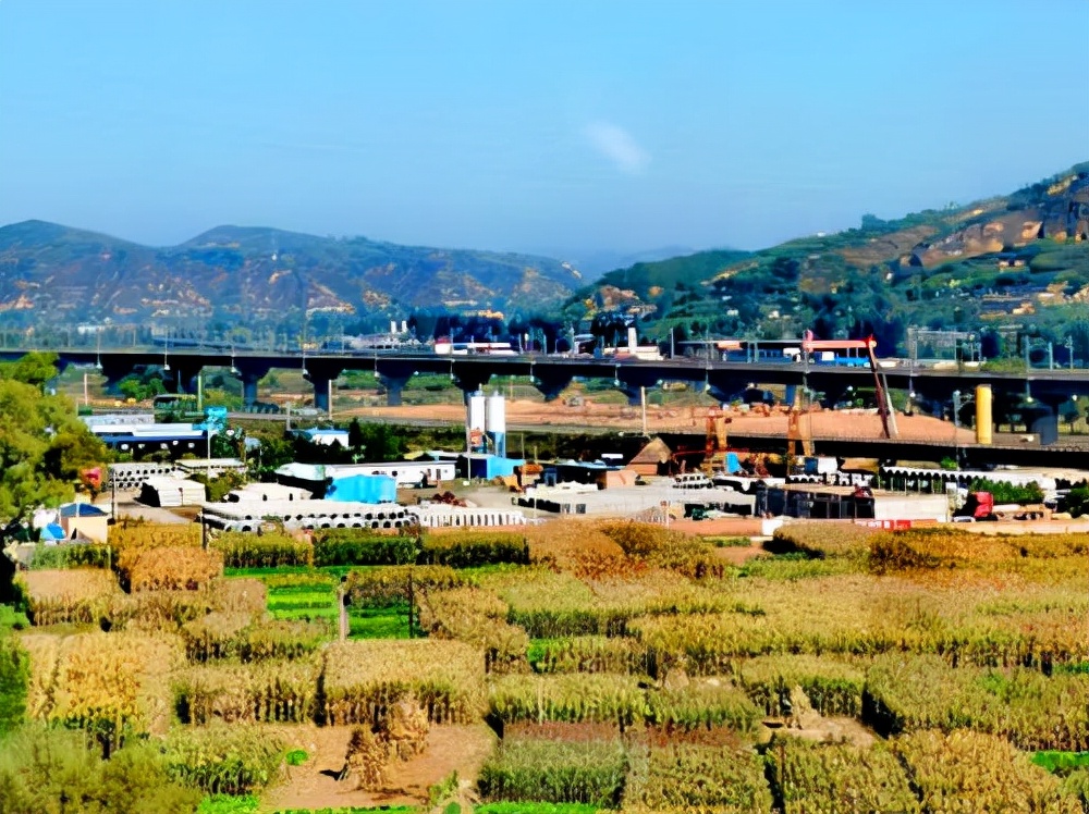Shaanxi Tourism: Ganquan Yucha Grand Canyon and its surroundings (photo ...