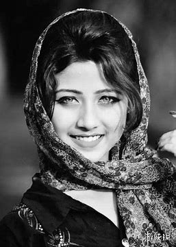 Riya sanyal: A beauty whose photos have been viewed 100 million times ...