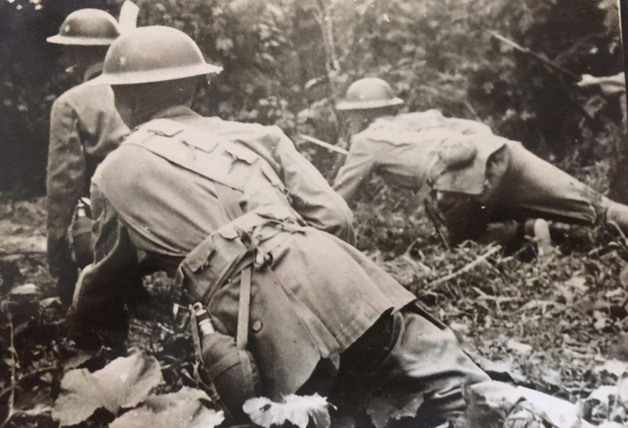 During the all-out war of resistance in 1937, what kind of organization ...