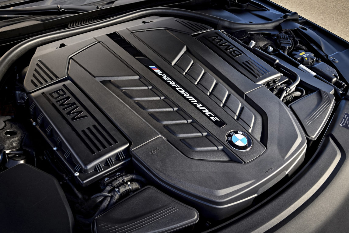 Once the king: BMW N74TU V12 engine - iNEWS
