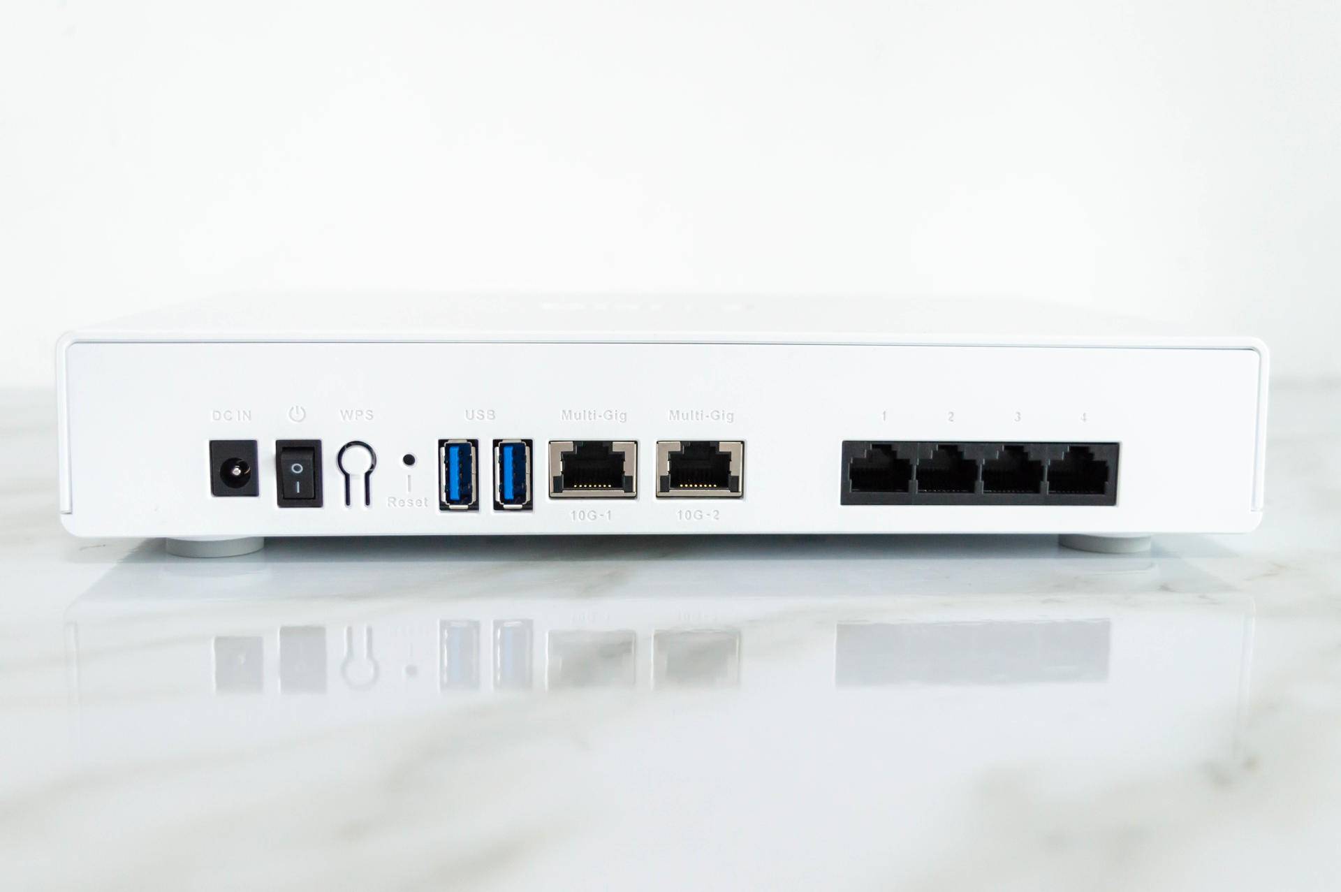Gigabit switch? QNAP QHora-301W router hands-on experience - iNEWS