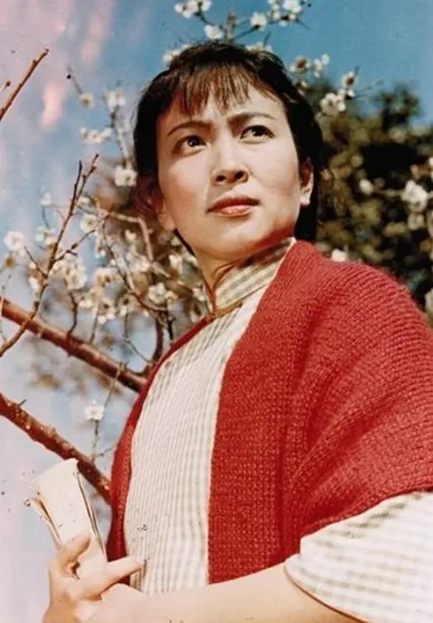 "Fang Fei Beauty" Xie Fang: 3 favorite men in my life - iNEWS