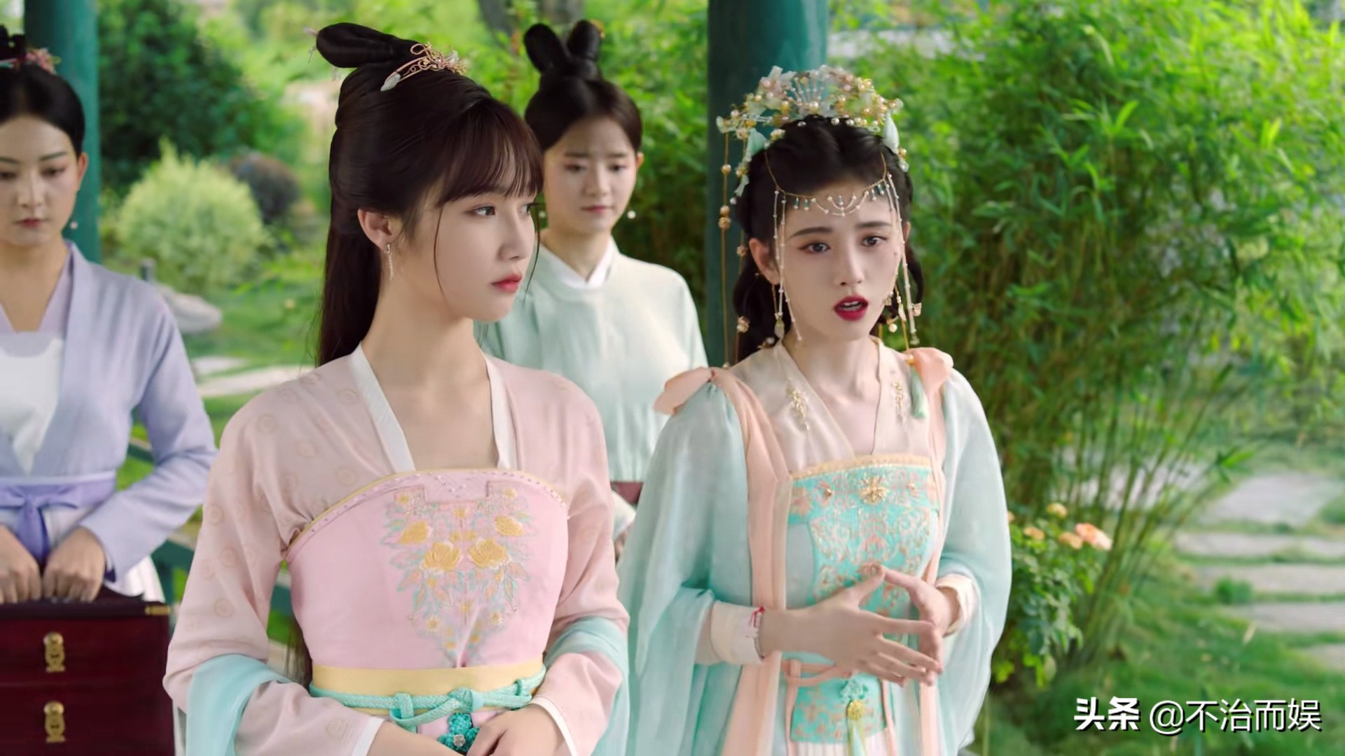 "The Legend of Jianan" is broadcast, the hostess has a good design, and ...
