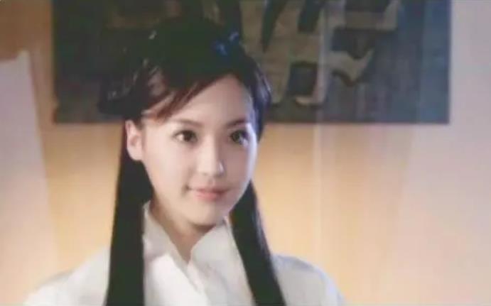 There is an old ancestor who is on the same level as Hongjun ancestor ...