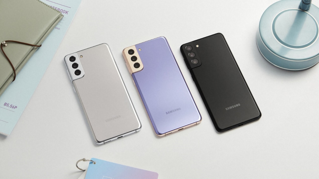 Positioning the small screen flagship, Snapdragon 888+ plastic body, is ...