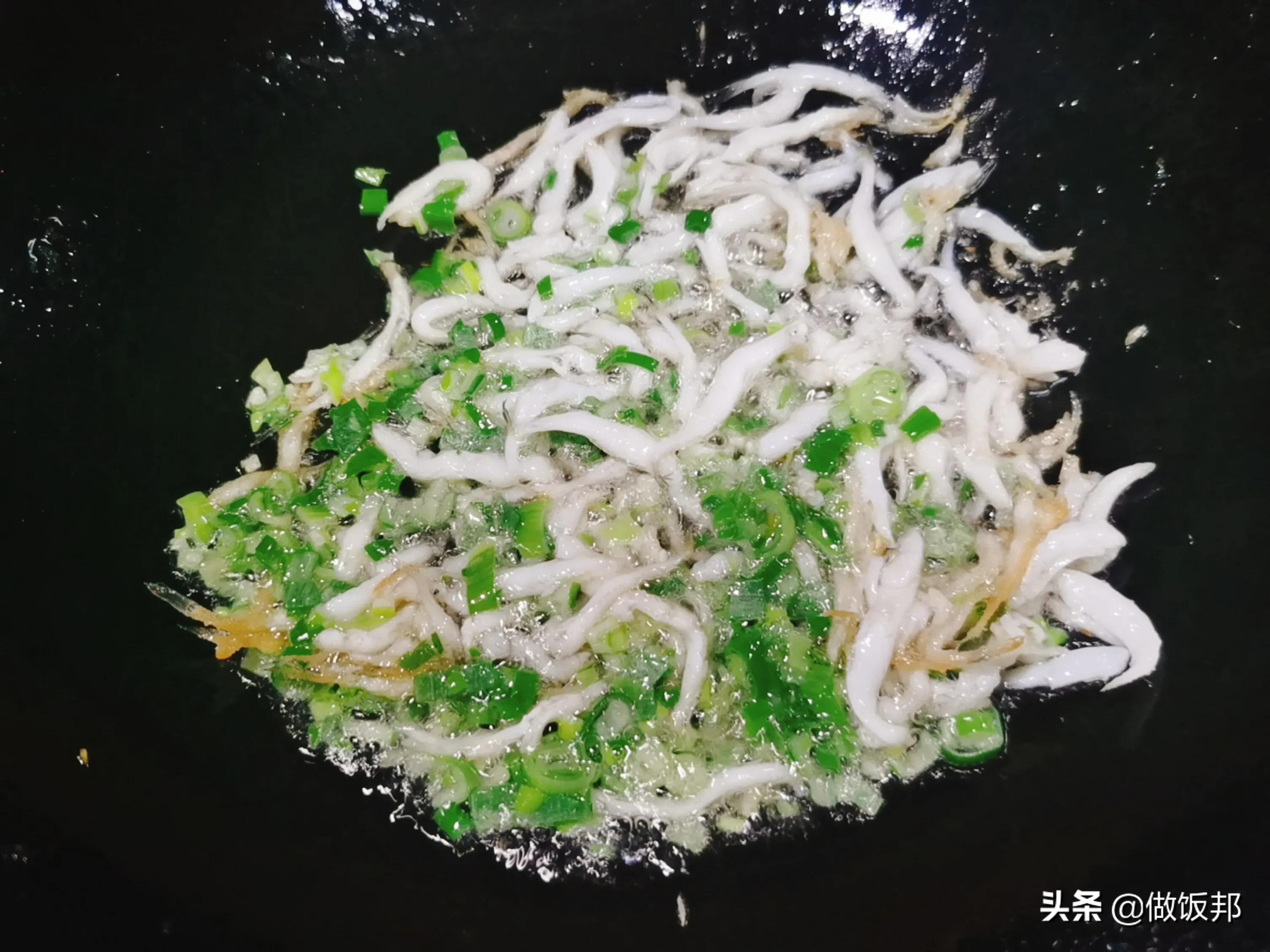 I discovered that the whitebait recipe is so simple, 2 dishes in 10 ...