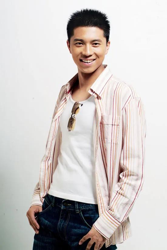 Powerful Actor ~ Wang Lei - iNEWS