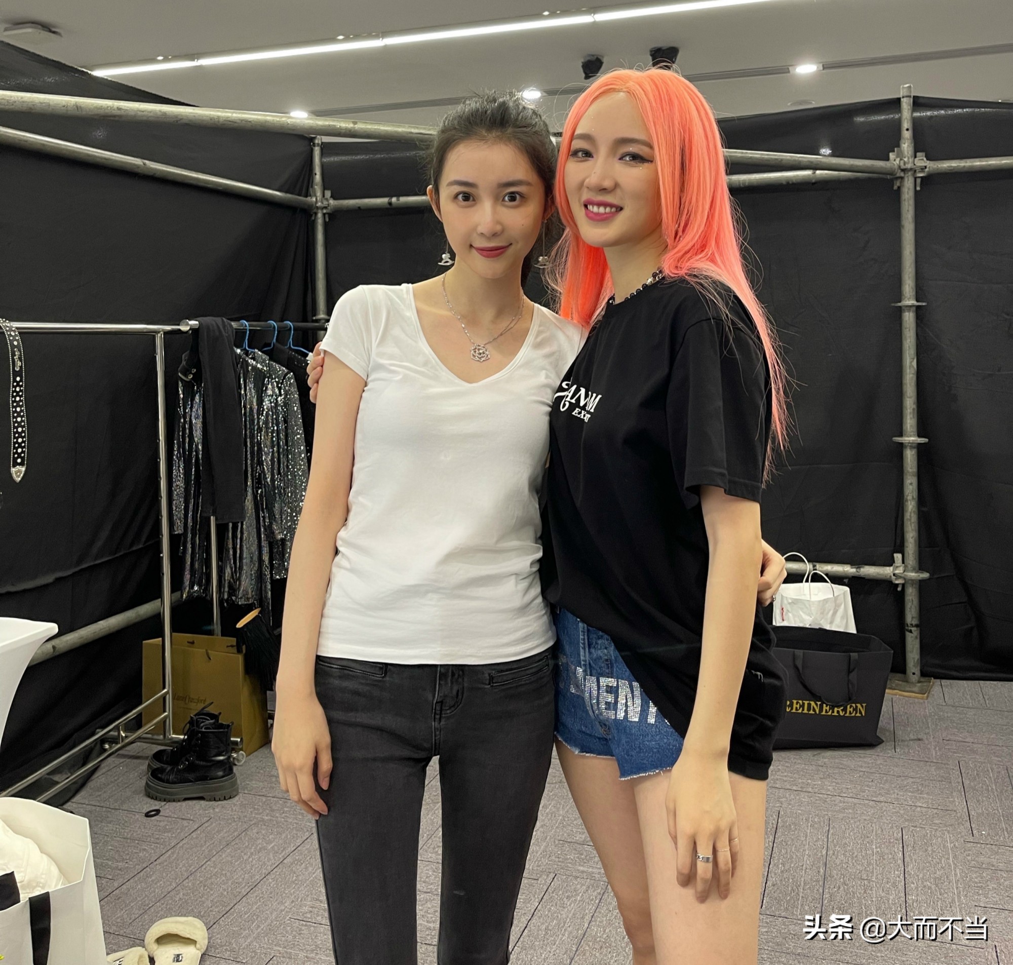 Wilber Pan's wife appeared for the first time after the "Sister-in-law ...