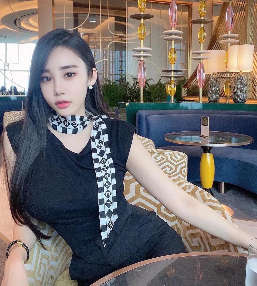 Korean beauty racing model Kang habin, fluttering like the wind returns ...