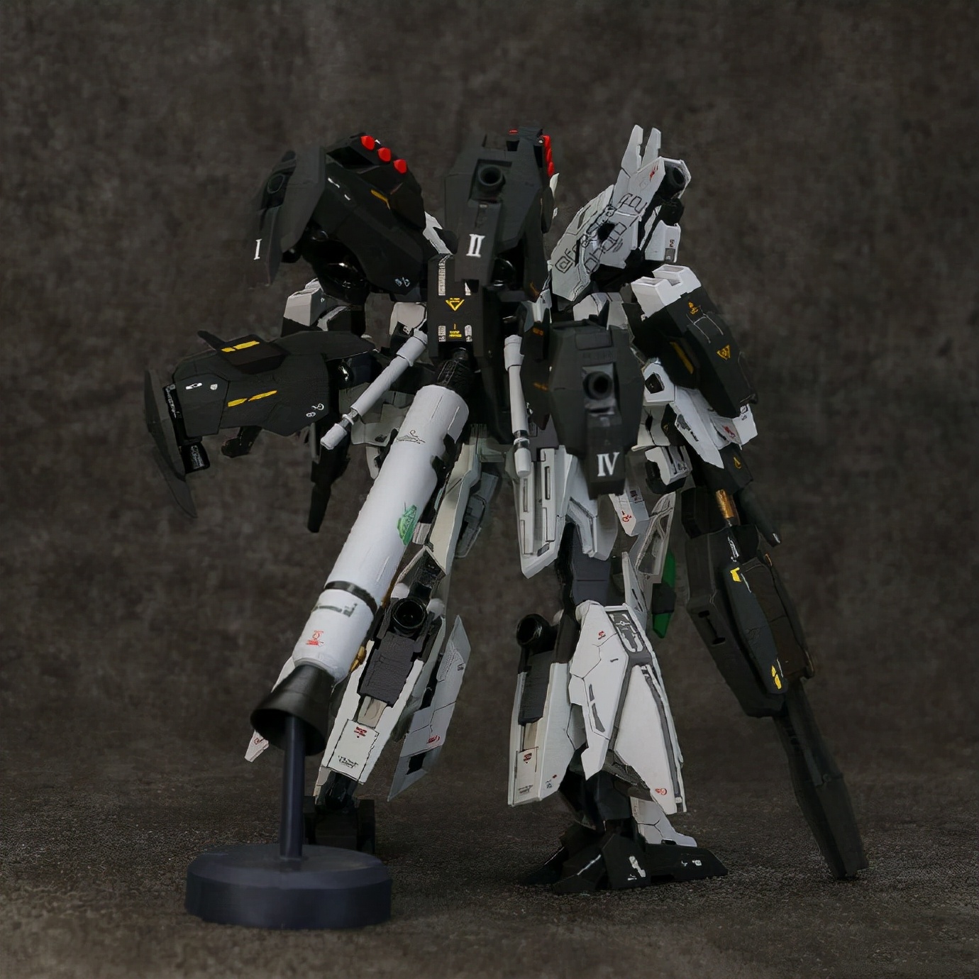 Core Gundam Jupiter Five Gundam Model - iNEWS