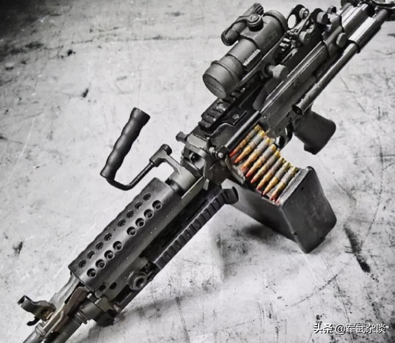 中國新型班用機槍亮相，火力比95班機更猛，仍是5.8毫米口徑 - 資訊咖