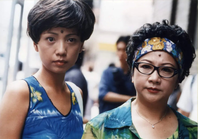 She is ATV Huadan. She is a goddess in 2 dramas on TVB. She is 56 years old and is not married ...