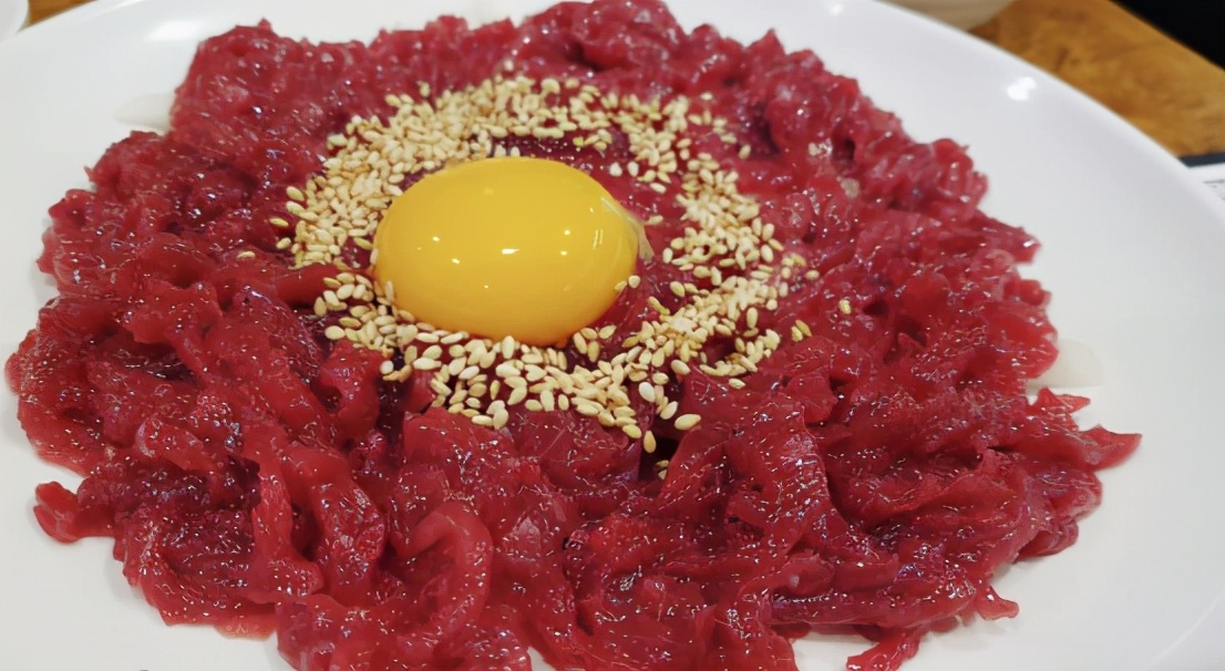 Thai men love to eat beef beef, take 18 meters long parasites, and 28 ...