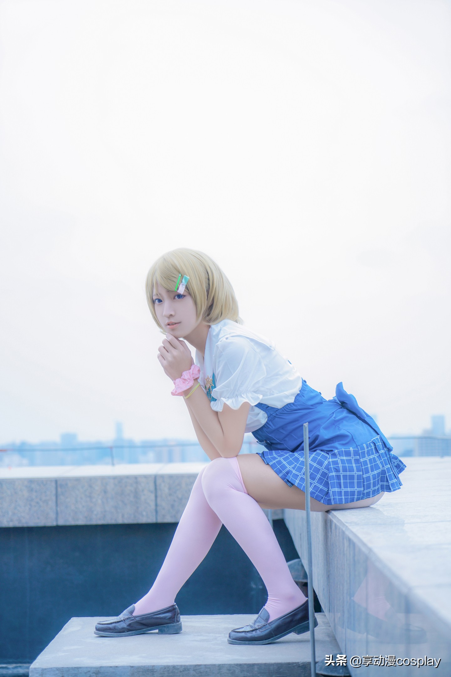 Navy is not awakened Huayang cosplay - iNEWS