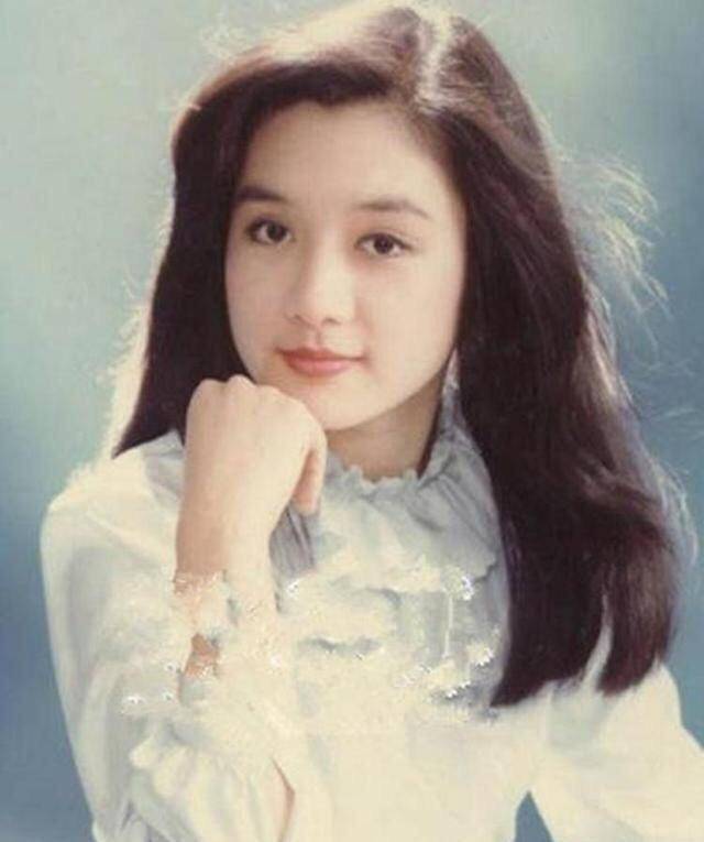 Qiong Yao commented on the beauty: Ruby Ruby's appearance is average ...