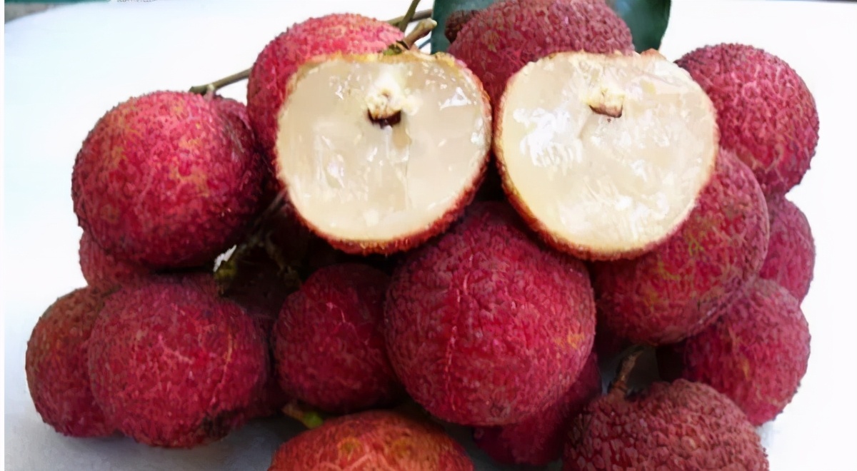 Lychee shell is a "treasure", used to boil water to drink, it turns out ...