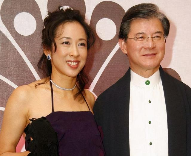 Zhu Lingling divorced Fok Zhenting, not a penny, and remarrying Luo ...