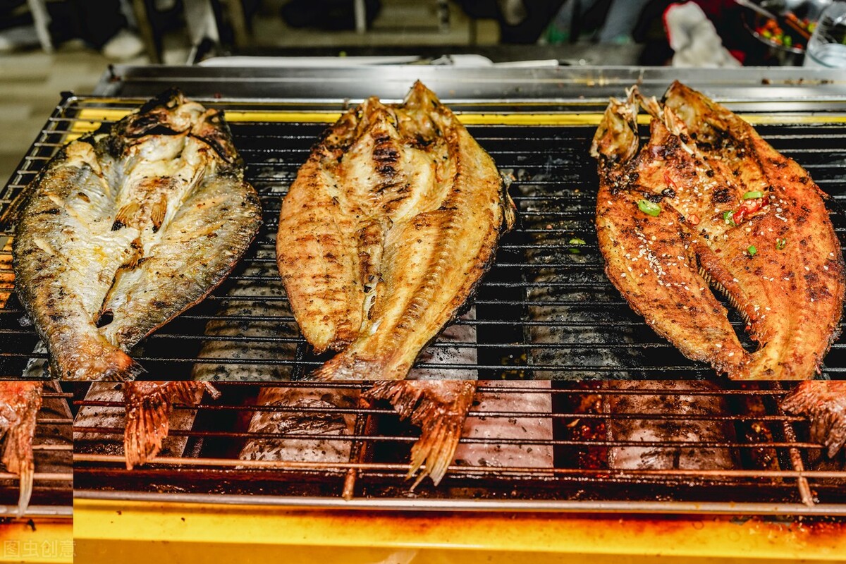 Chongqing spicy grilled fish is a Chongqing specialty gourmet snack ...
