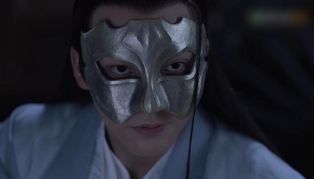 Why does Fang Zhu wear a mask if he has nothing to do?In addition to ...