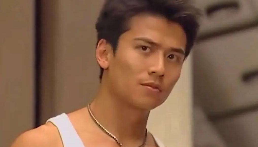 Another Hong Kong star emigrated to the Mainland. 51-year-old Tang ...