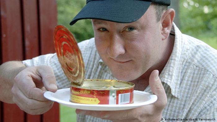 How smelly is Swedish canned herring?More stimulating than pickled ...