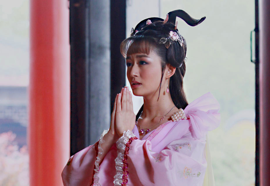 Although it is a thunder drama, the styling of the "Living Buddha Ji ...