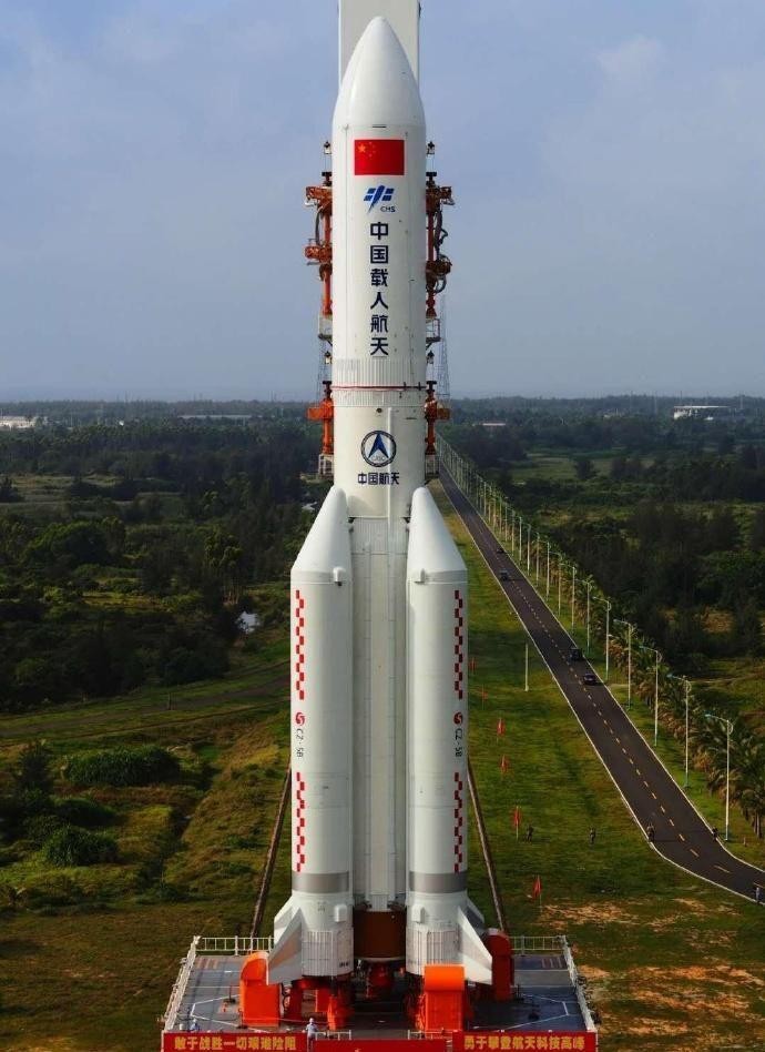 How old is China's 100-ton rocket? Fat, Five Falcon has become a short ...