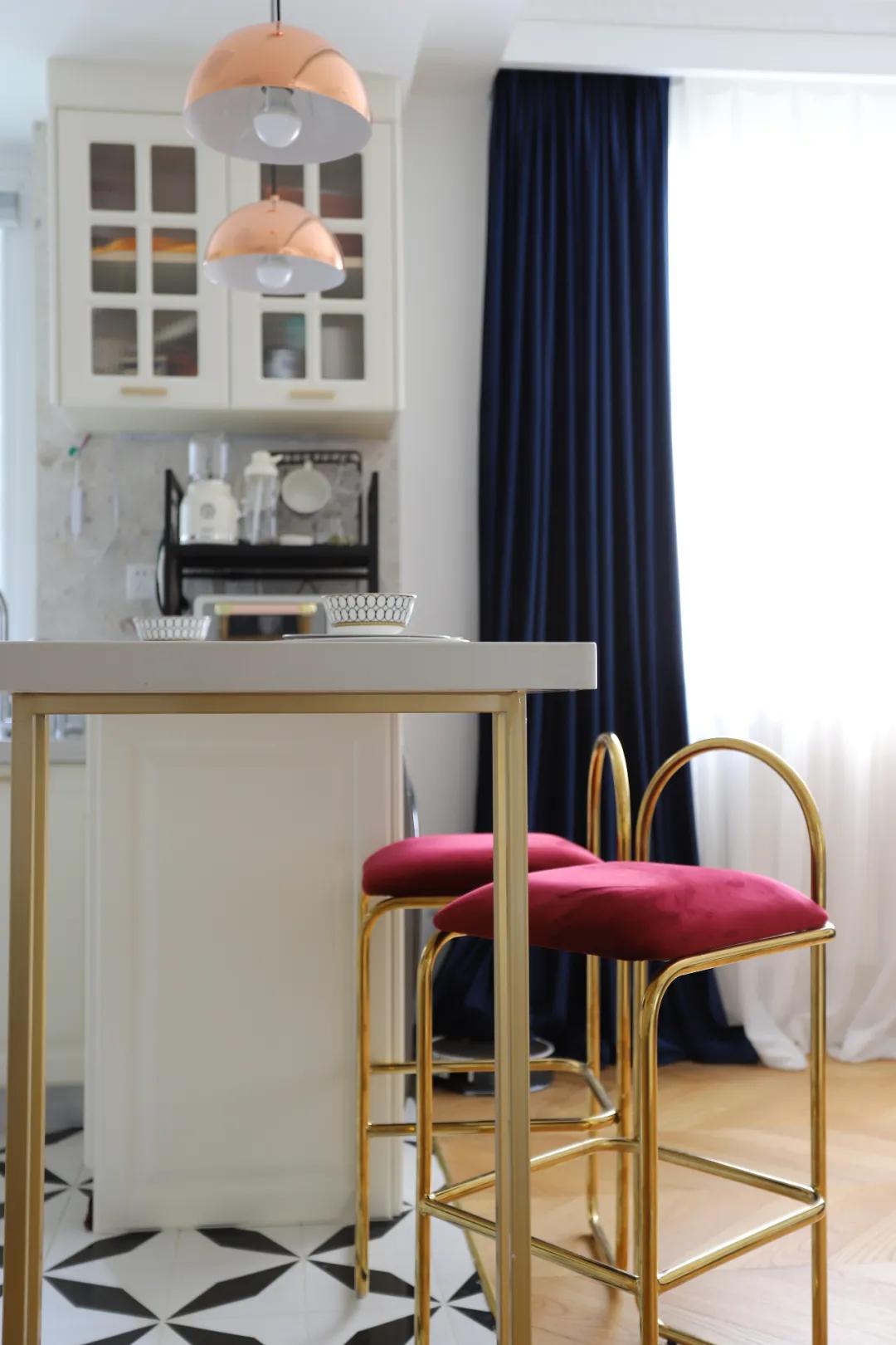 Small apartment will not be enough!She decorated the 56-square-meter ...