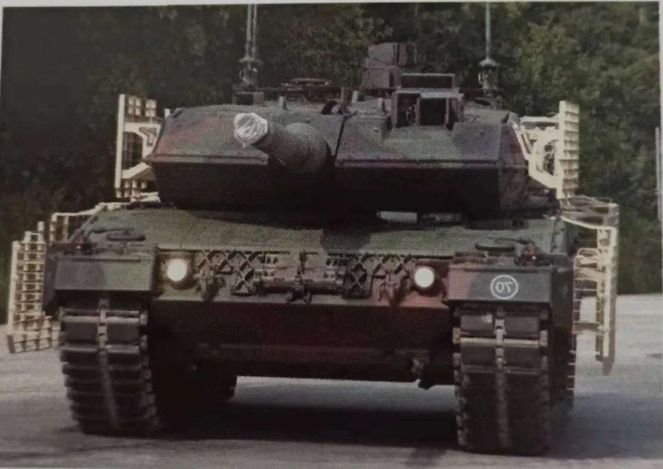 The world's number one Leopard 2A6 returns to the king - iNEWS