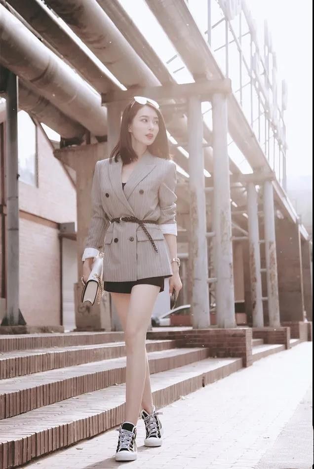 Hu Ran, let you re-acquaint you with a different "Jing girl" - iNEWS