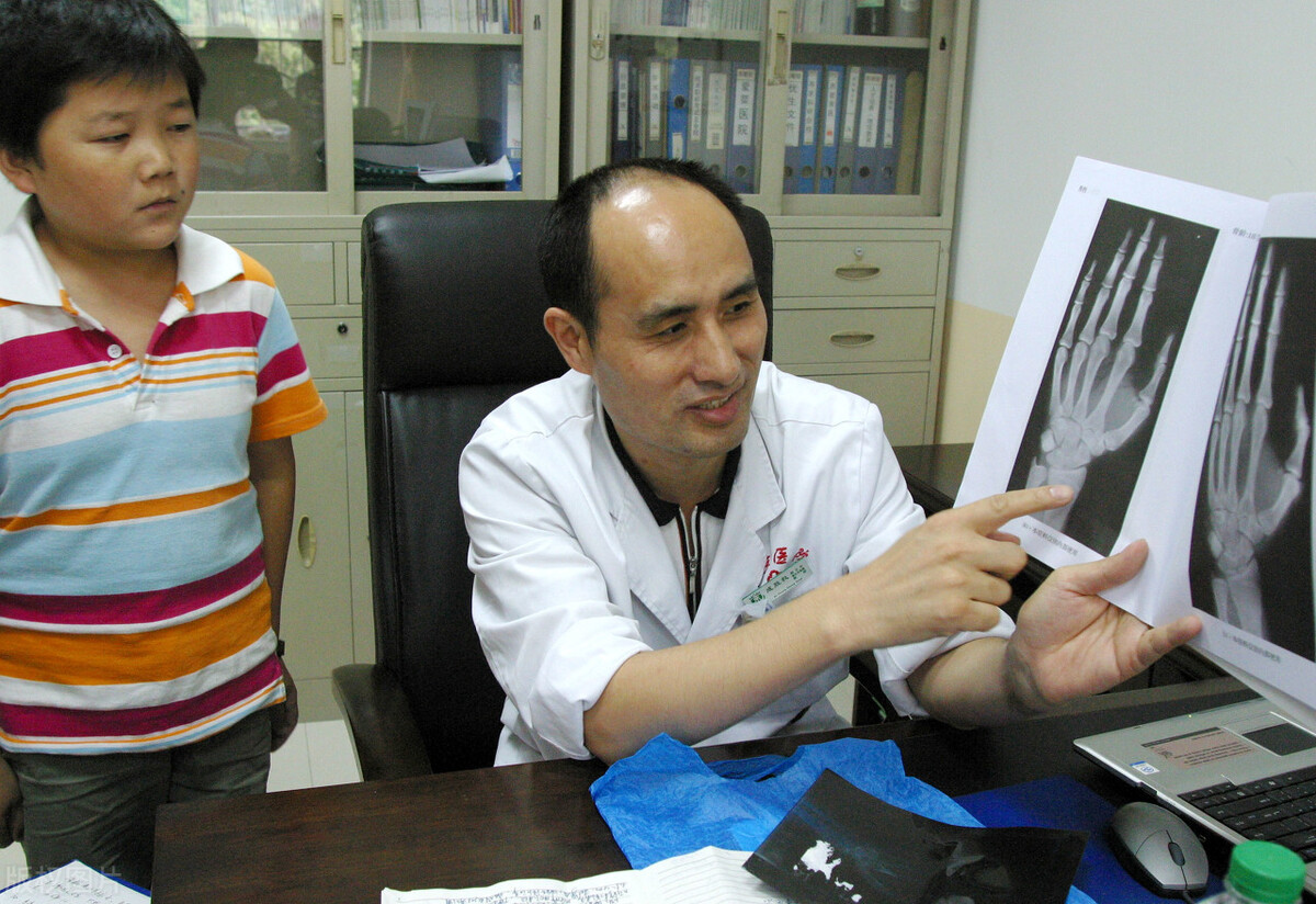 How awesome is Xi'an Xijing Hospital? - iNEWS