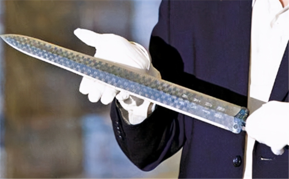 The ancient sword of the King of Yue was unearthed in Jingzhou ...