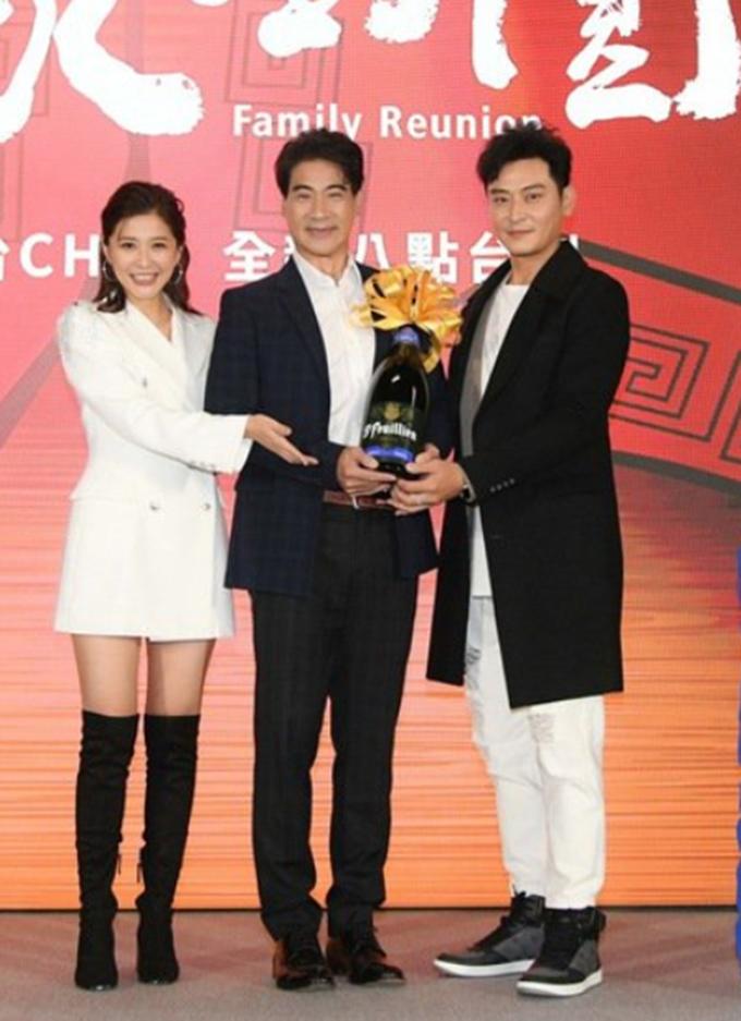 Yu Xiaofan's husband shares the current situation of his family. The 16 ...