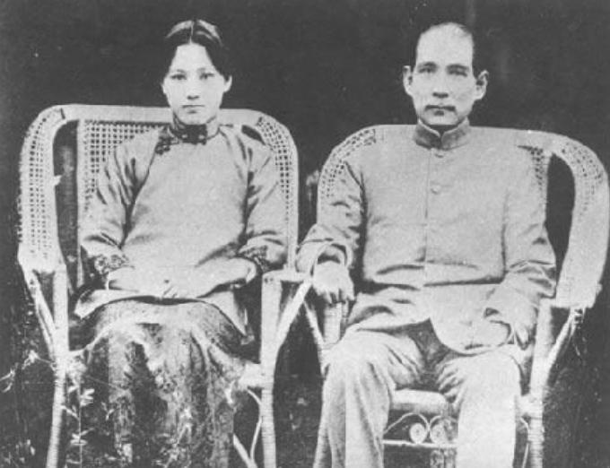 Soong Ching Ling was a widow for 56 years, but in his later years he ...