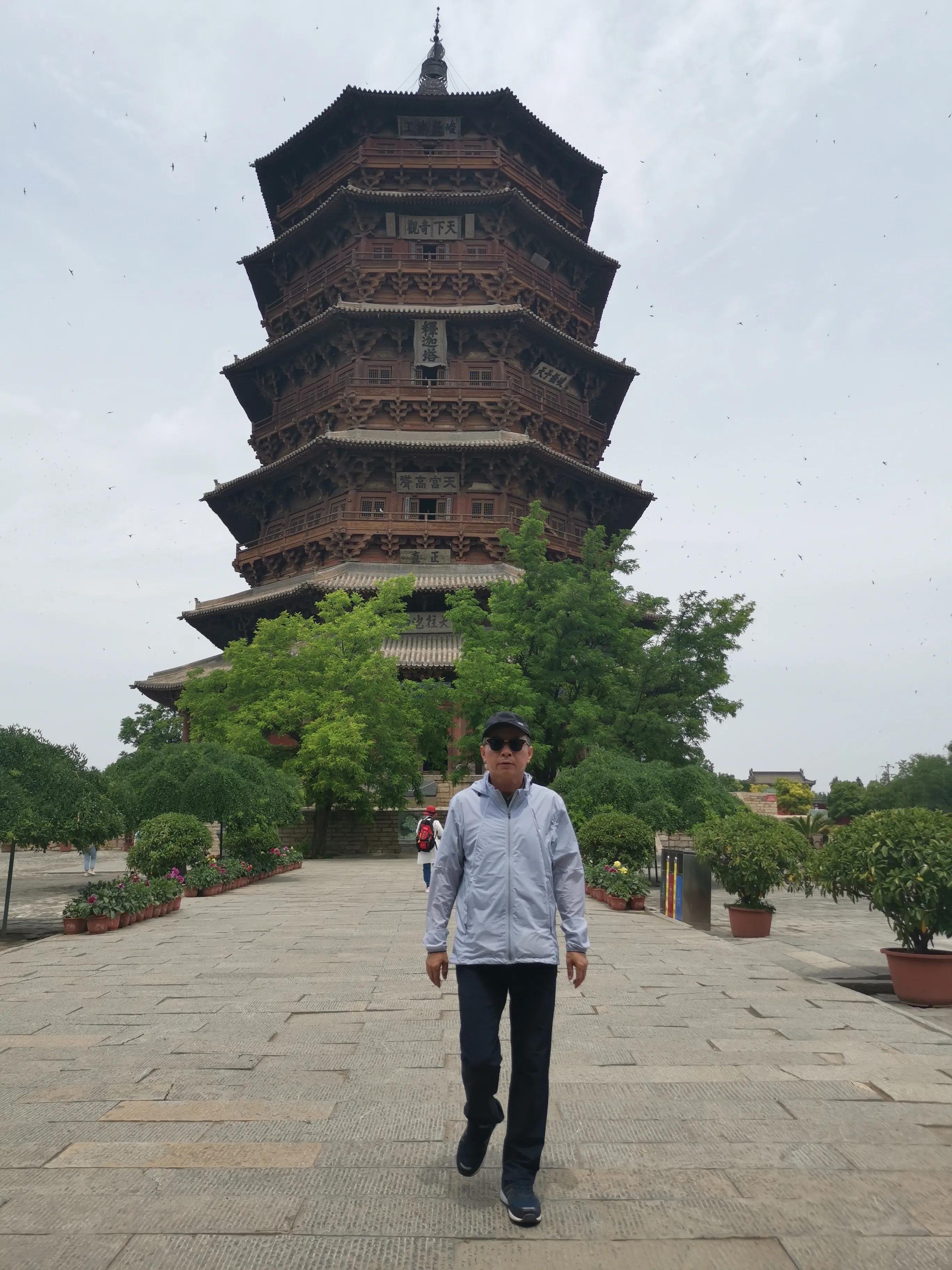 Take the west exit and run to Shuozhou - iNEWS